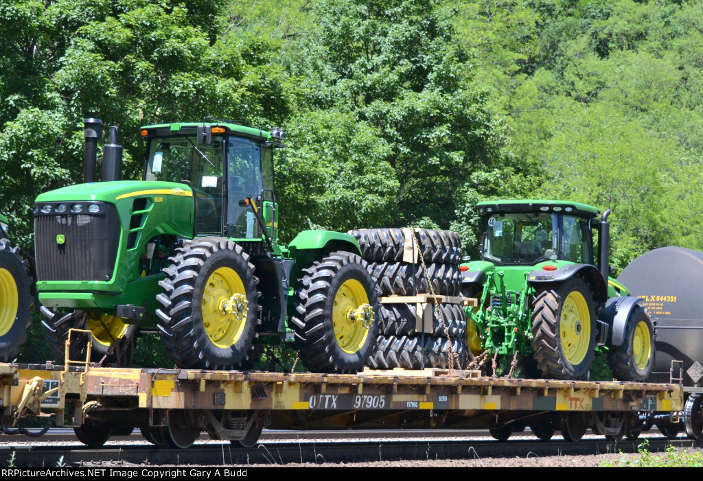 OTTX 97905 FLATCAR WITH JOHN DEERE LOAD